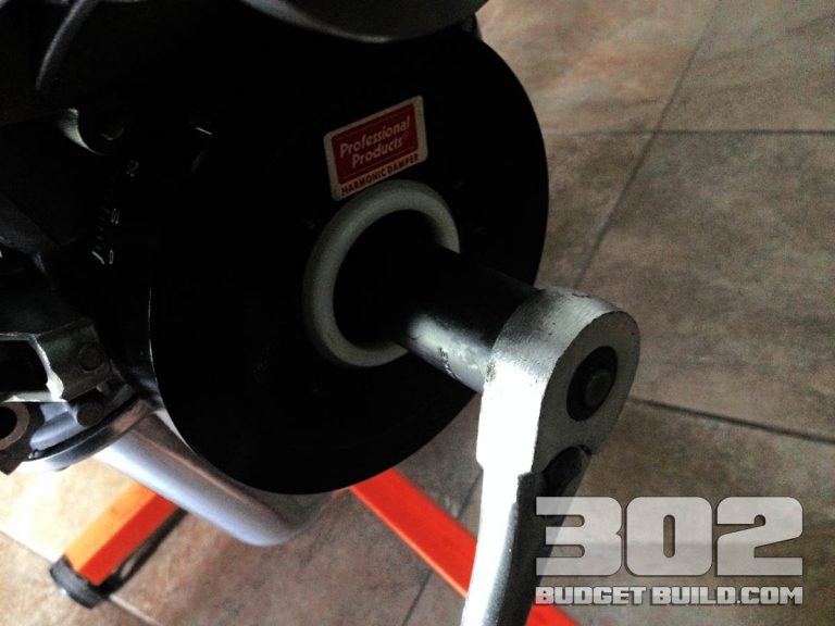 How To Install a Harmonic Damper (balancer) on a Small Block Ford 302 ...